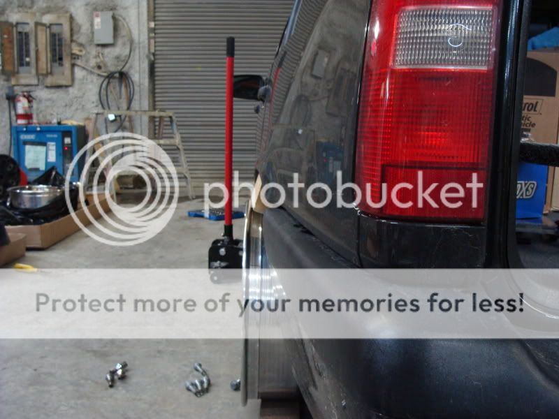 Staggered iForged Equip 18" Gold/Polished | SwedeSpeed - Volvo ...